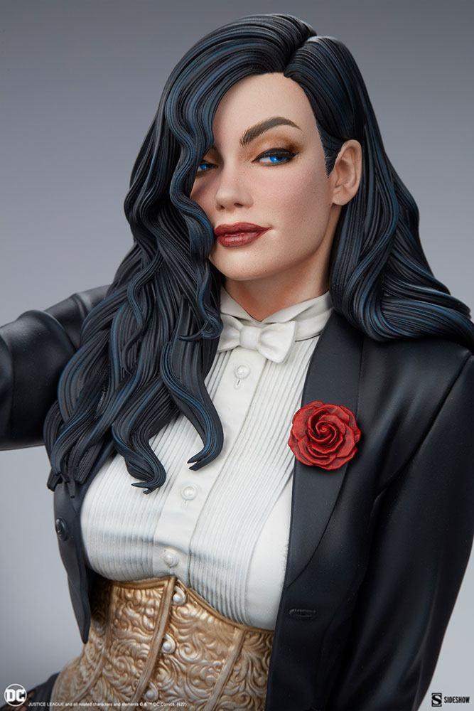 DC Comics statuette Premium Format Zatanna 55 cm | SIDESHOW