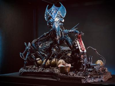 Queen Alien Battle Diorama 71 cm Aliens Premium Masterline Series ...